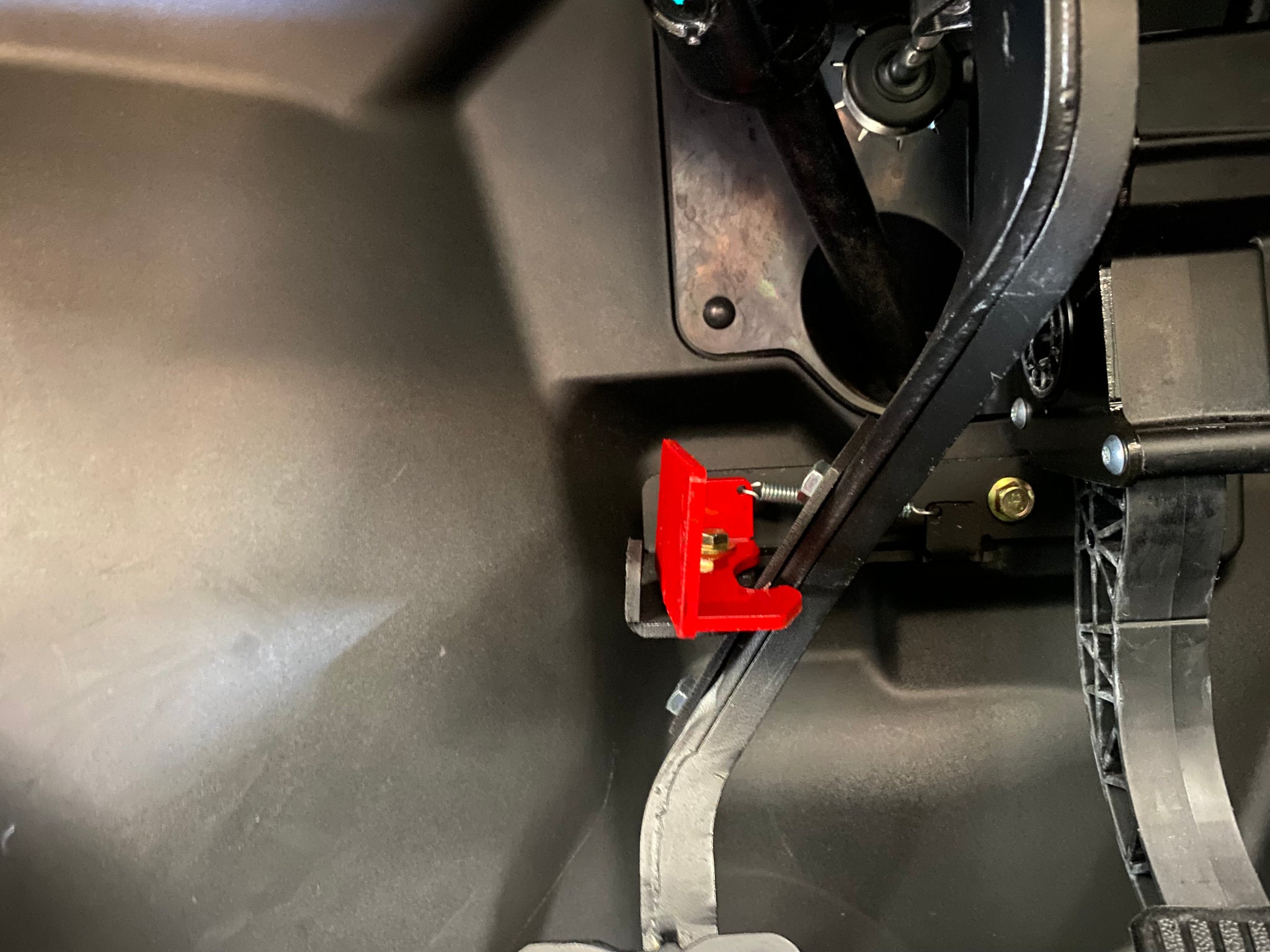 CF MOTO ZFORCE – Spring Brake Thingy